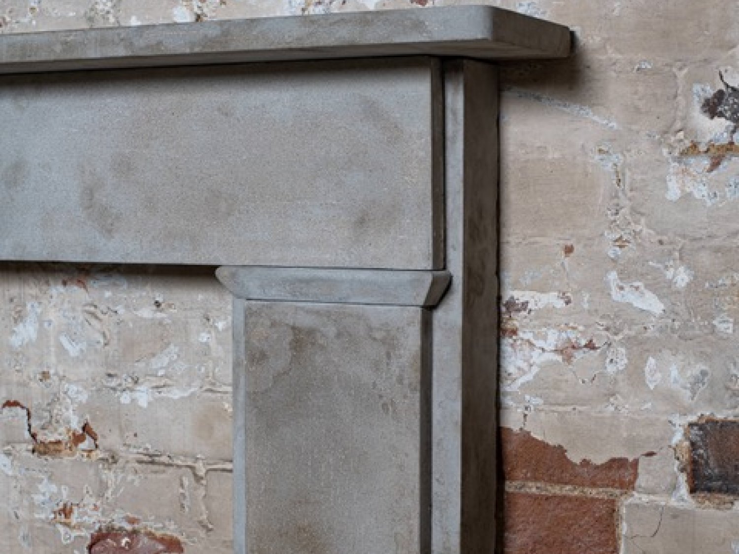 Original Victorian stone surround - Renaissance London